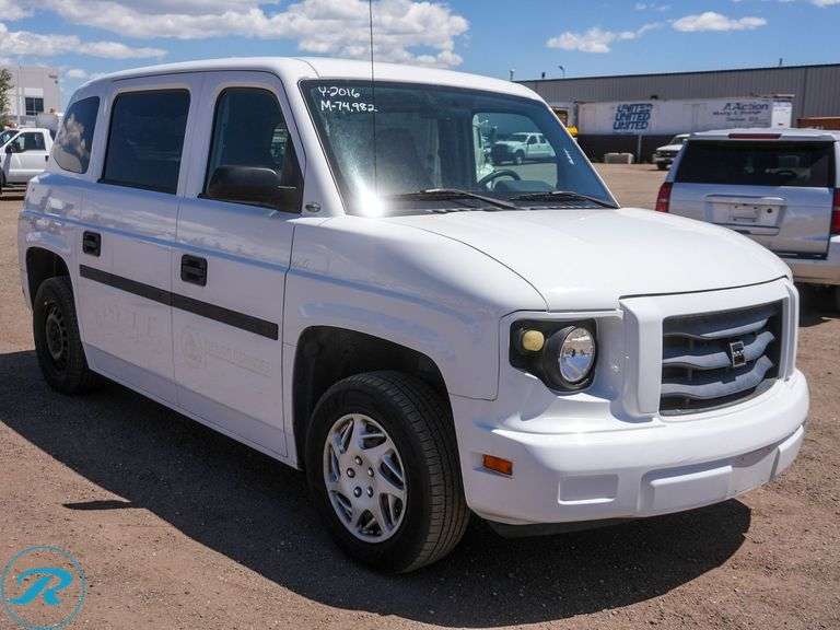 2016 Mobility Ventures MV-1 RWD Passenger Van - Roller Auctions