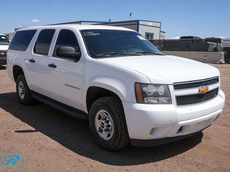 2009 Chevrolet Suburban 4WD SUV - Roller Auctions