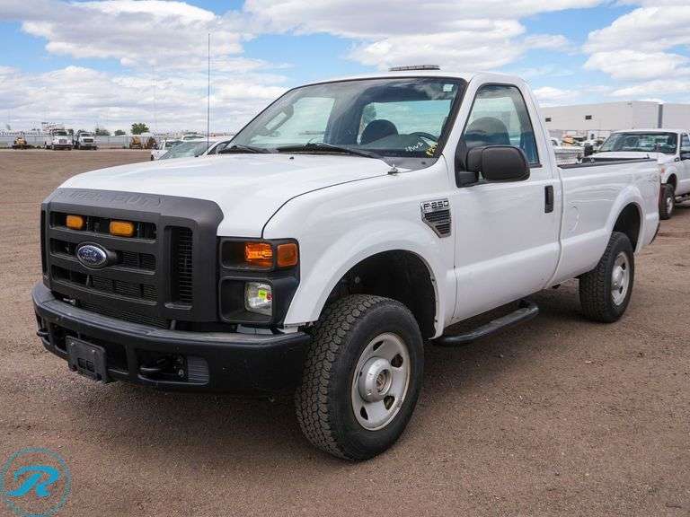 2008 Ford F250 Super Duty XL 4WD Pickup - Roller Auctions