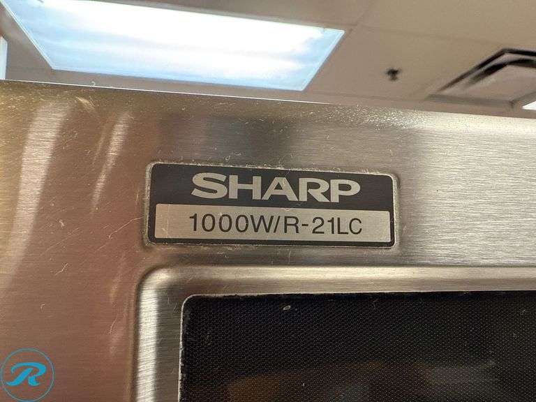 Sharp 1000W R-21LC Commercial Microwave Oven - Roller Auctions