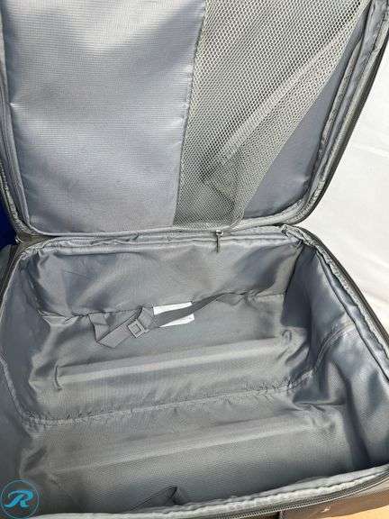 Samsonite 2pc Soft Shell Suitcase - Silver - Heavily Used - Roller Auctions