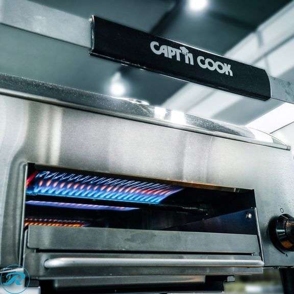 Capt'n Cook OvenPlus Multifunctional Grill - New - Roller Auctions