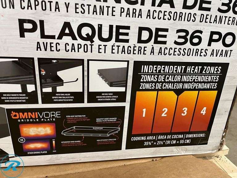 Blackstone 36 in. Griddle with Hinged Hood, Front Shelf and Soft Cover ...