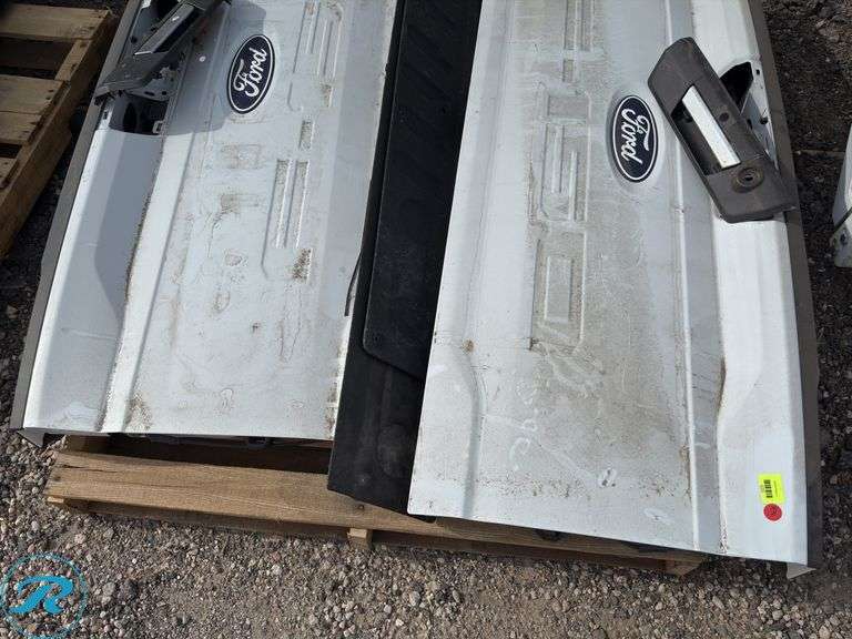 (2) Ford 14th Gen F-150 Tailgates (Handles Included But Removed ...