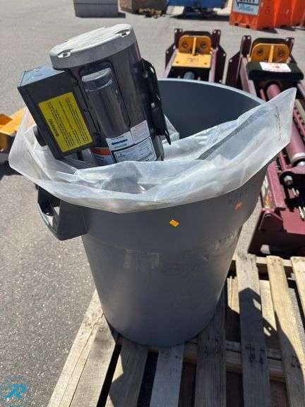 Mohawk TP-16 2-Post Hydraulic Vehicle Lift, 16,000 Lb Capacity, Single ...