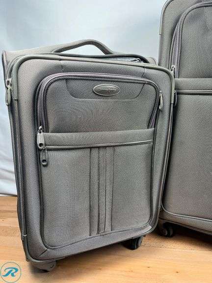 Samsonite 2pc Soft Shell Suitcase - Silver - Heavily Used - Roller Auctions