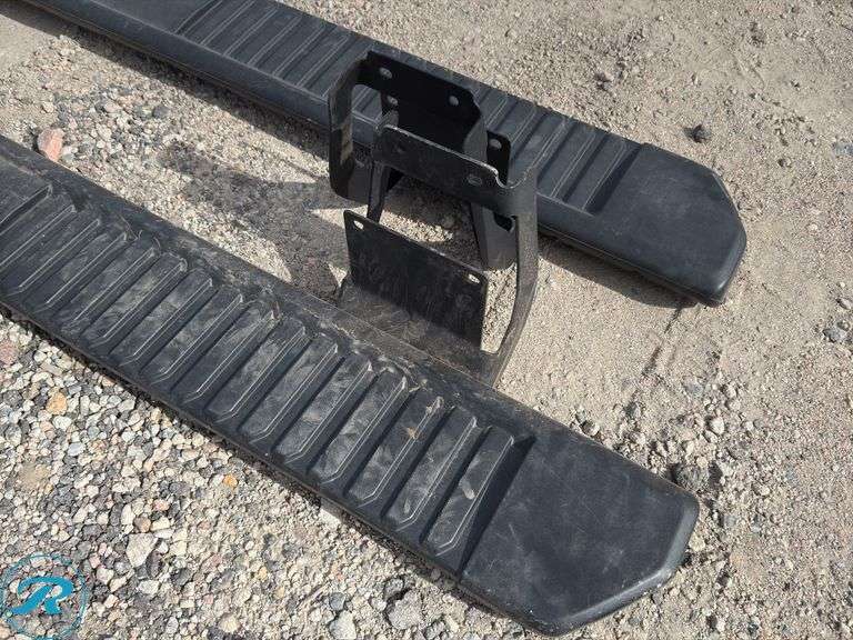 Ford P708 86" Running Boards To Fit Crew Cab Pickup - Roller Auctions