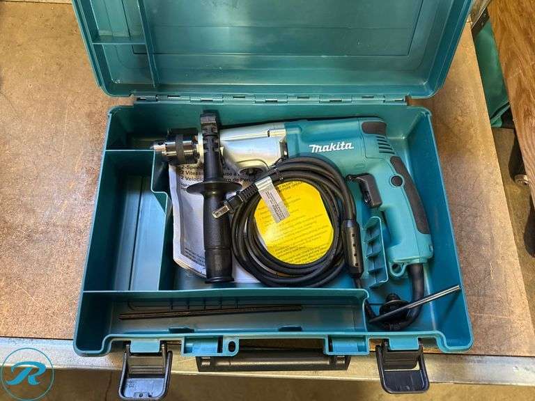 Makita Tools: GA4030 Angle Grinder and HP2050 Hammer Drill in Cases ...