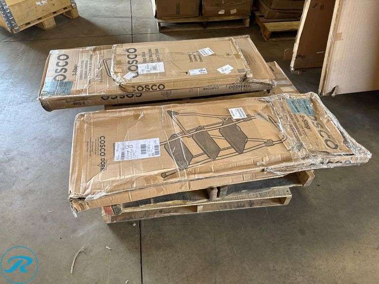Cosco Two-Step Folding Step Stools - Roller Auctions