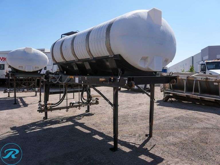 1,600 Gal Slide-In Magnesium Chloride Poly Tank Spray System - Roller ...