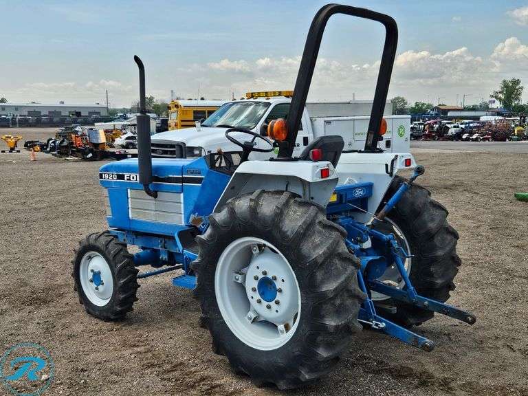 Ford AP413A 1920 4WD Tractor - Roller Auctions