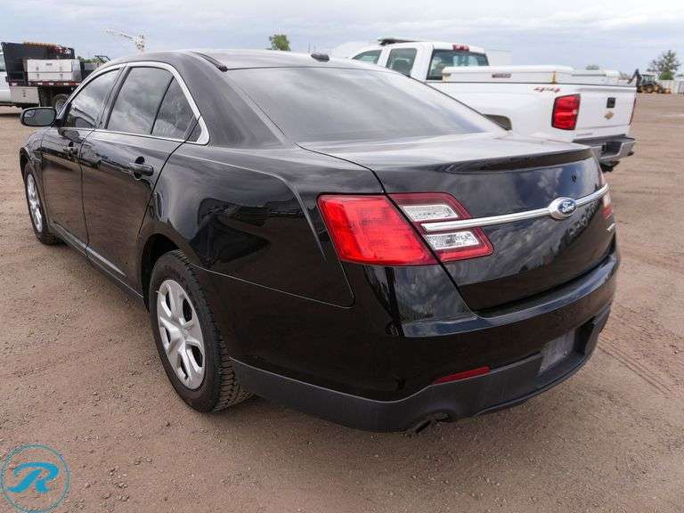 2016 Ford Taurus FWD - Roller Auctions