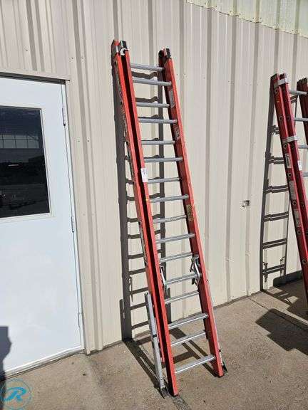 Werner Fiberglass Extension Ladder, 16' - Roller Auctions
