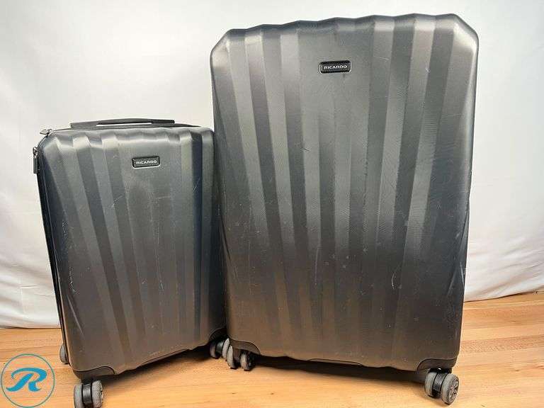 Samsonite 2pc Hard Shell Suitcase - Black - Heavily Used - Roller Auctions