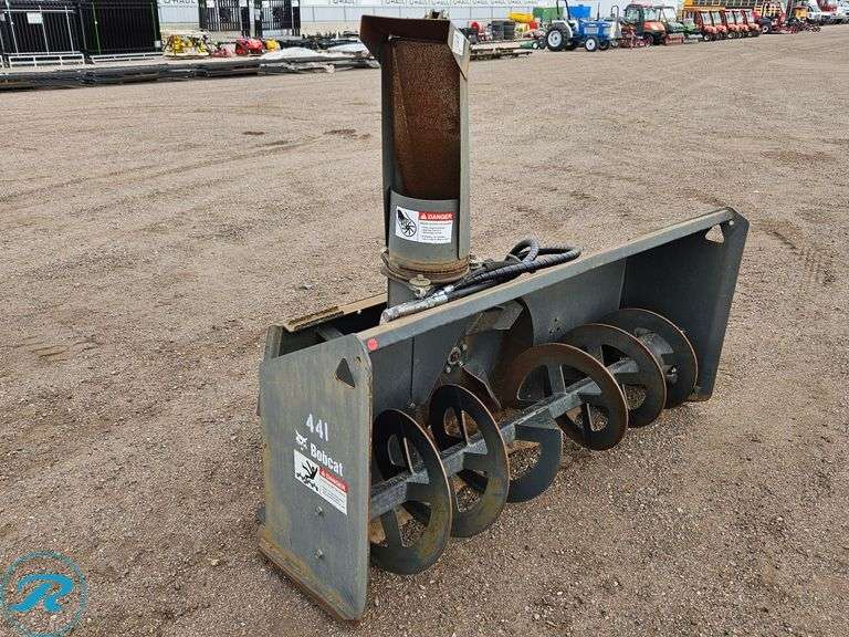 2015 Bobcat SB 240 72" Hydraulic Snowblower Attachment To Fit Skid Steer Loader - Roller Auctions