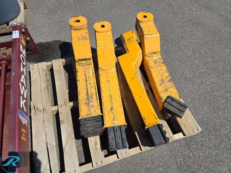 Mohawk TP-16 2-Post Hydraulic Vehicle Lift, 16,000 Lb Capacity, Single ...