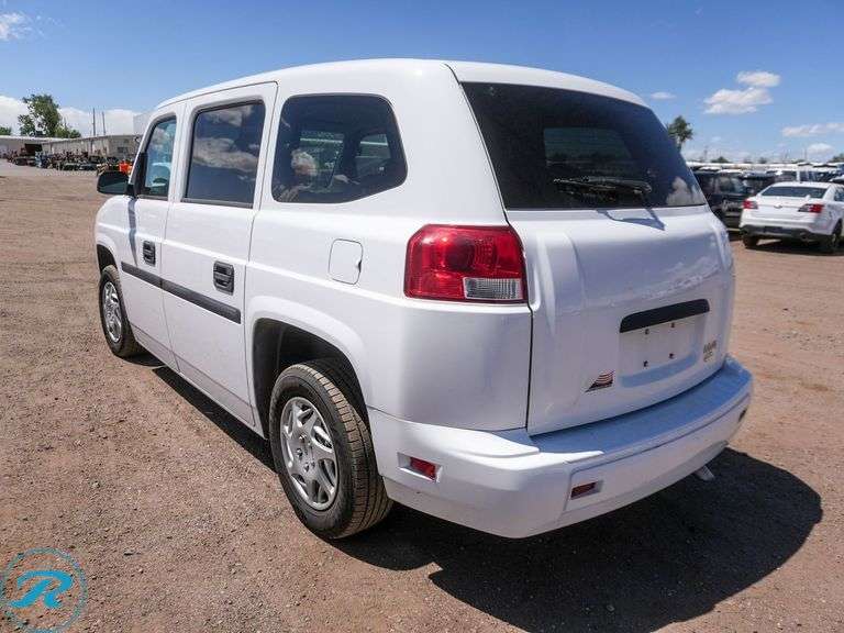 2016 Mobility Ventures MV-1 RWD Passenger Van - Roller Auctions