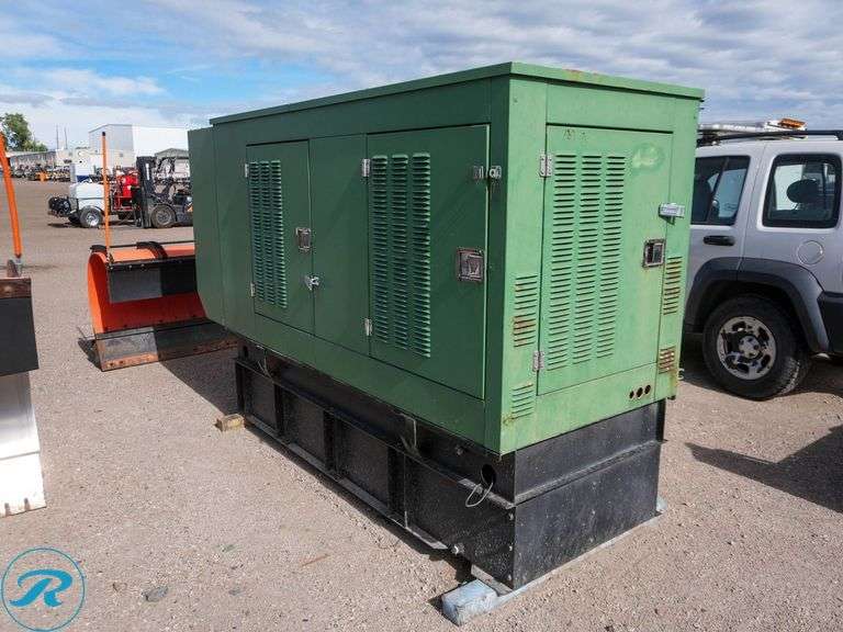 1999 Generac 99A 06305 S Skid-Mounted Generator, 120/240V, 120.2A, 60 ...