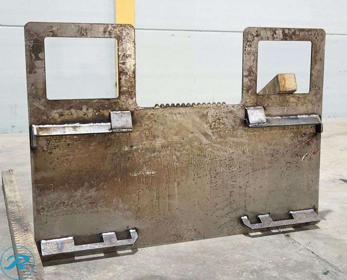 New Kit Containers Skid Steer Plate with Guard, 5/16" - Roller Auctions