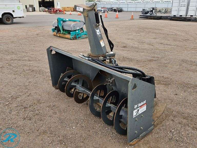 2015 Bobcat SB 240 72" Hydraulic Snowblower Attachment To Fit Skid Steer Loader - Roller Auctions