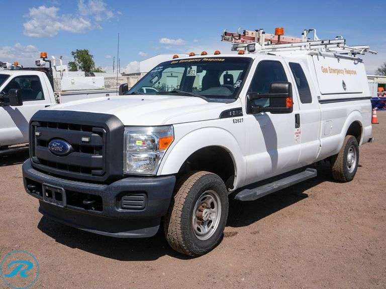 2016 Ford F250 Super Duty XL 4WD Super Cab Pickup - Roller Auctions