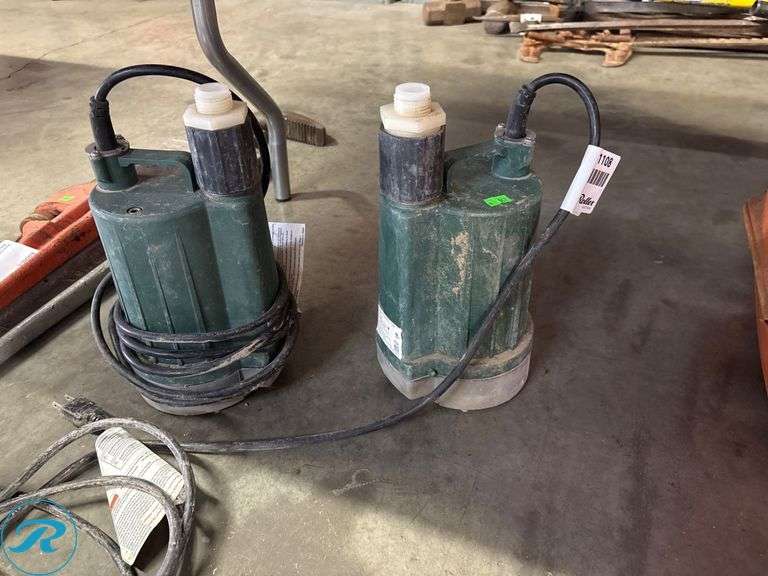 (2) Zoeller Model 1043 Sensor Utility Pumps - Roller Auctions
