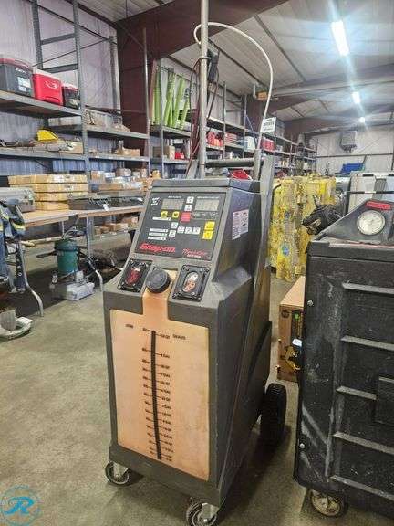 Snap-on TransKare EETF305A Transmission Fluid Exchange Machine - Roller ...