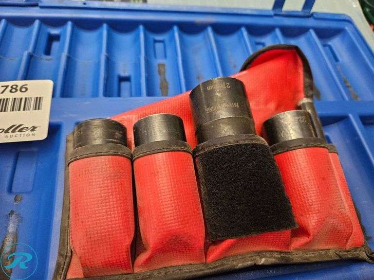 SAE and Metric Impact Sockets with Case in Assorted Sizes - Roller Auctions