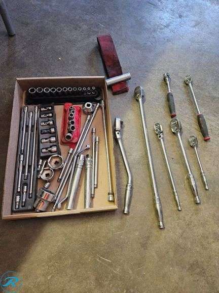 Snap-on Assorted Socket Set with Ratchets,Extensions, Wobble Sockets ...