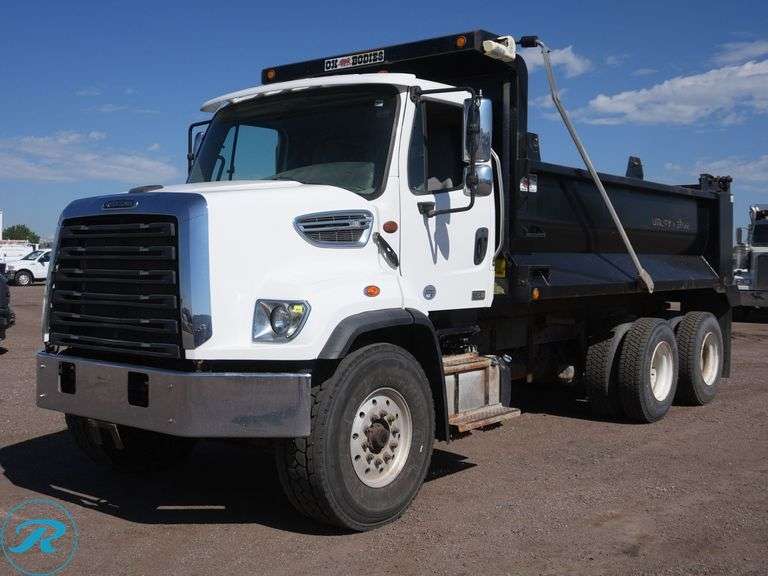 2016 Freightliner 108SD T/A Dump Truck - Roller Auctions