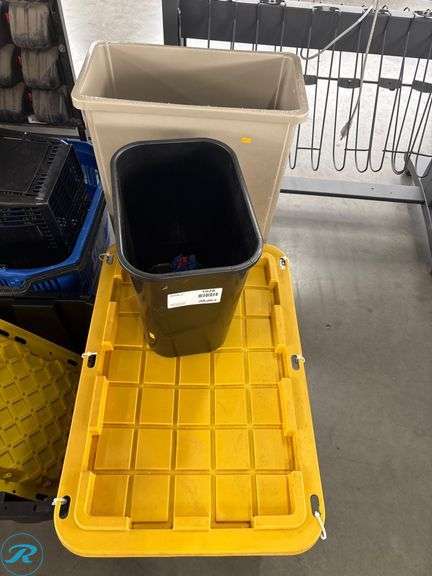 Plastic Storage Bins and Containers - Roller Auctions