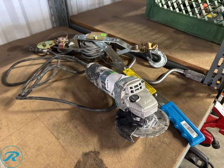Makita Angle Grinder and Manual Cable Puller Set (Inoperable) - Roller Auctions
