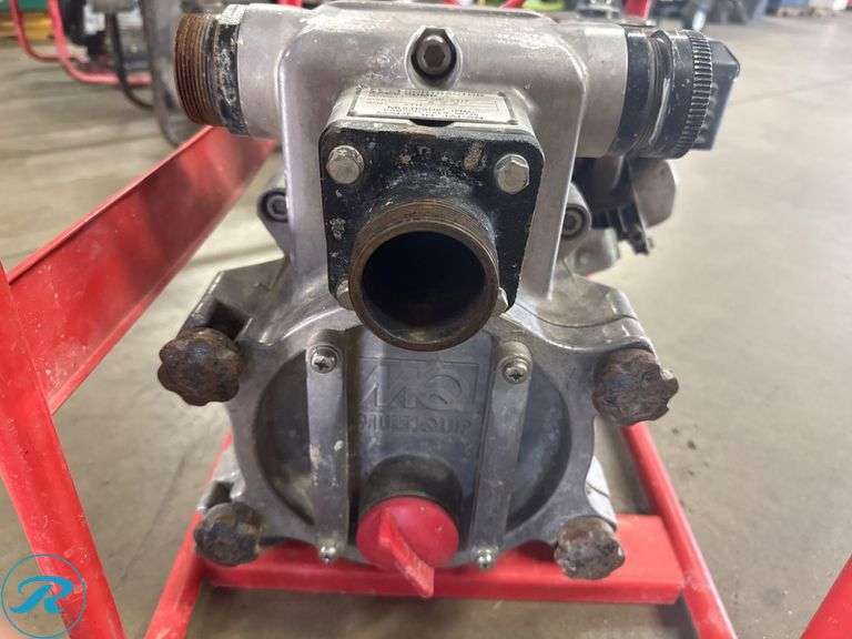 Honda GX160 5.5 HP Gas Engine with Multiquip QP-2TH Contractor Pump ...