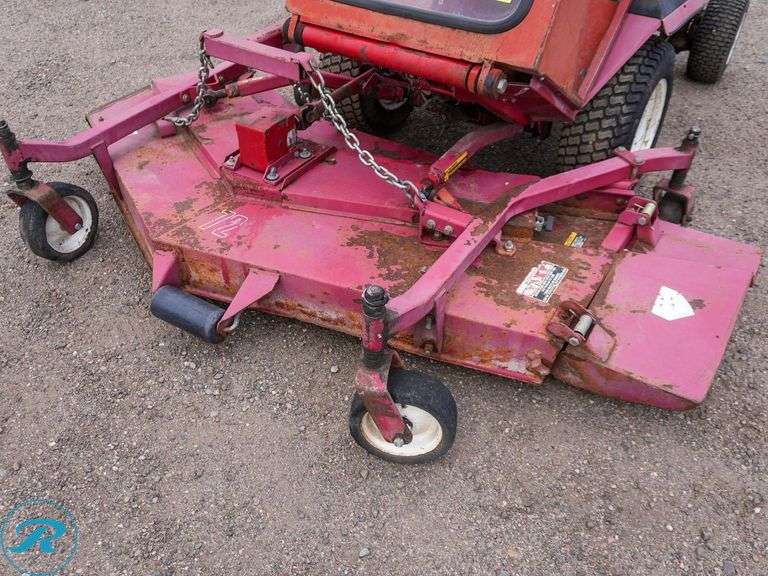 Toro 322D 4WD Ride-On Mower - Roller Auctions