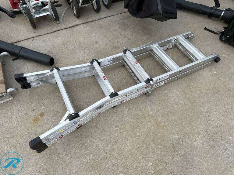 Gorilla Ladders AL-13 Multi-Position Aluminum Ladder - Roller Auctions
