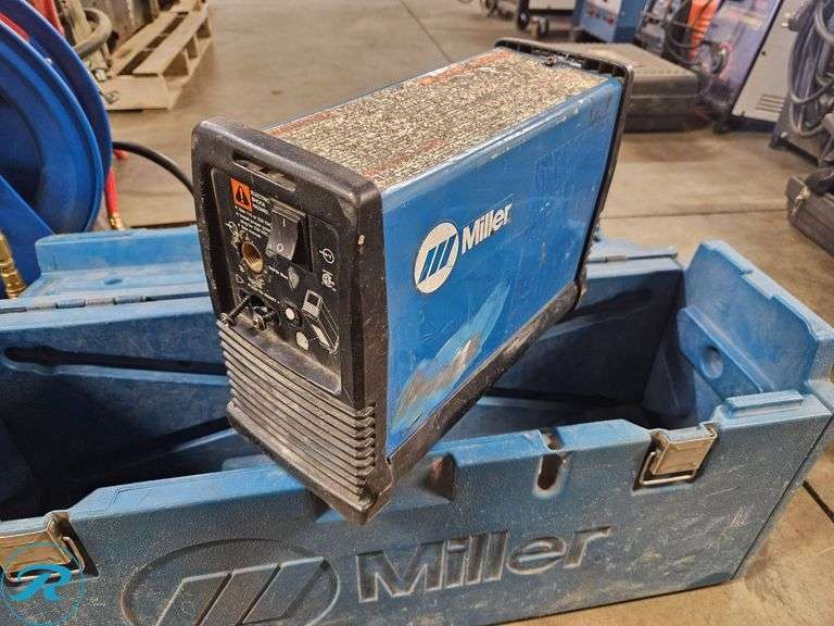 Miller Maxstar 150 STH Portable TIG/Stick Welder with Carrying Case ...