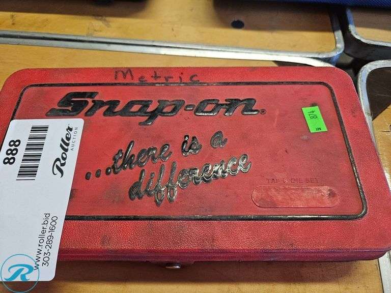 Snap-On TDM-117A Metric Tap and Die Set with Red Case - Roller Auctions