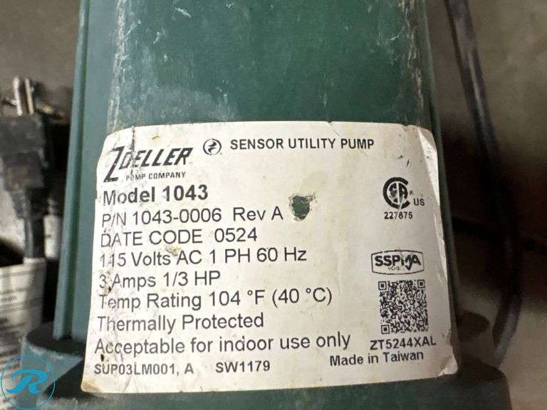 (2) Zoeller Model 1043 Sensor Utility Pumps - Roller Auctions