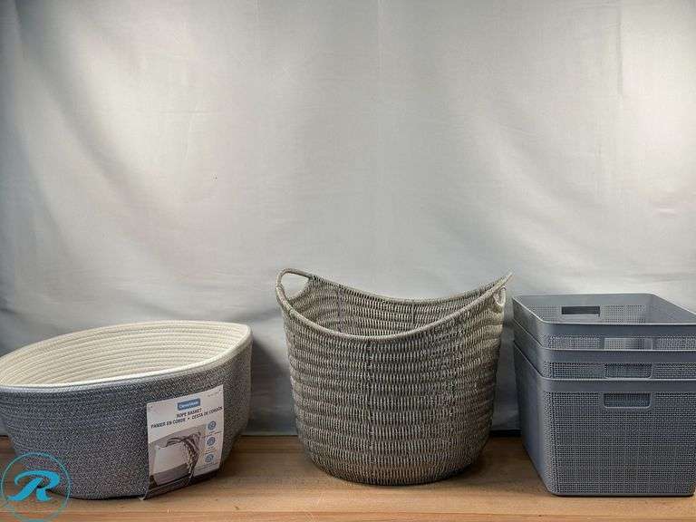 (5) Assorted Baskets- New (2) Woven, (3) Plastic - Roller Auctions
