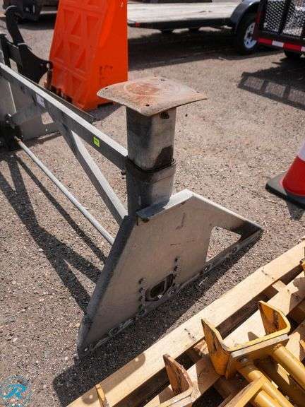 Van Trailer Landing Gear - Roller Auctions