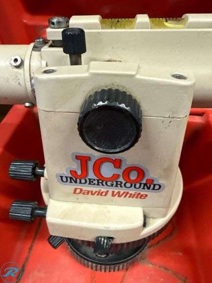 David White Universal LTB-300 Sight Level with Red Carrying Case ...