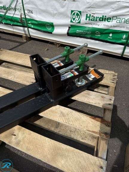 42” Bucket Clamp on Fork Extensions - Roller Auctions