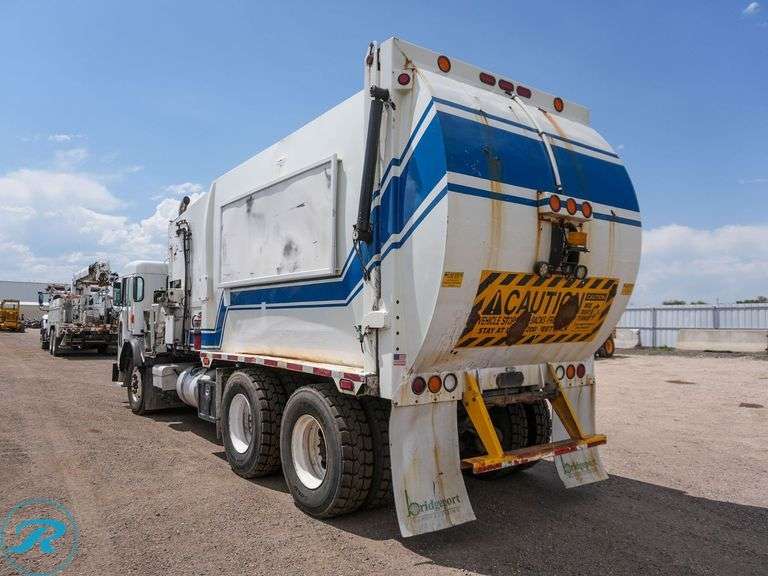 2018 Peterbilt PB320 T/A Trash Truck - Roller Auctions