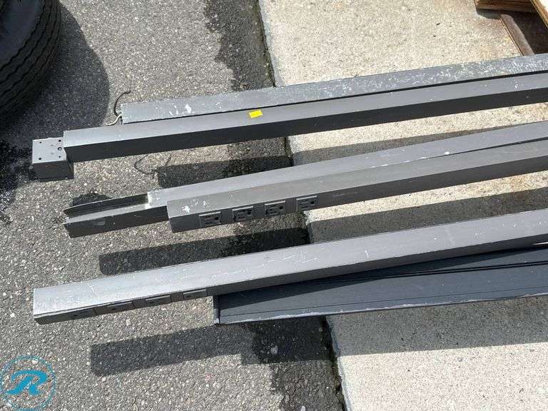 Pallet of Power Strips for Cubicles - Roller Auctions