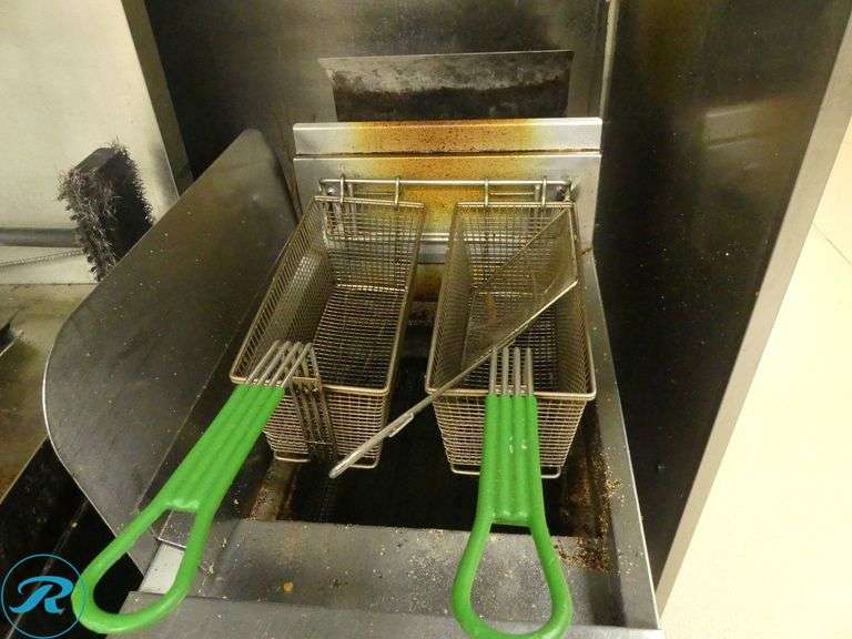 Frymaster GF14SC Single Bay Fryer With Fry Baskets on Casters, Gas ...