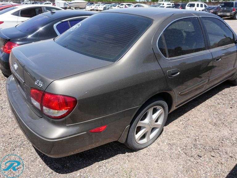2002 Infiniti I35 FWD - Roller Auctions