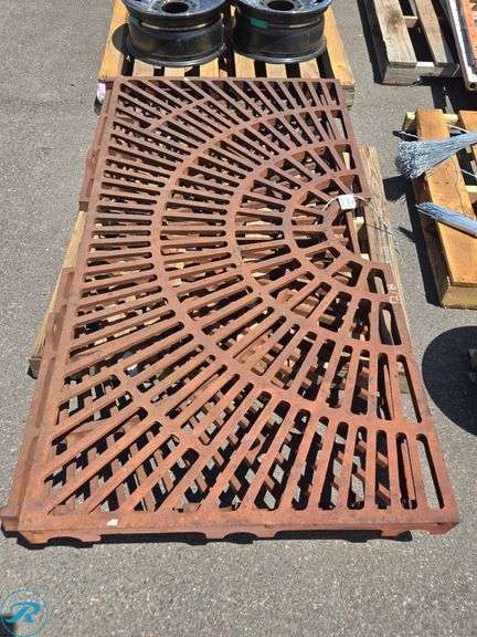 Two Steel Grates with Radial Slot Design - Roller Auctions