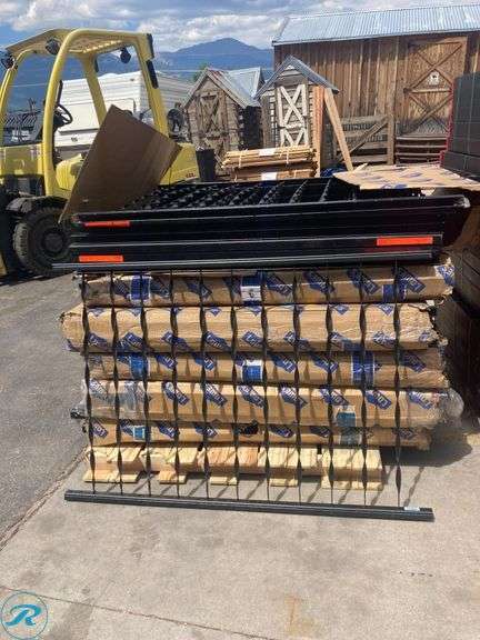 (33) New- Gilpin Patterson 4-ft x 36-in Black Metal Deck Rail Kit ...