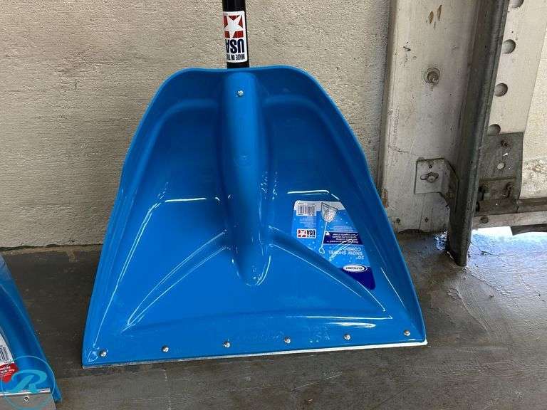 (1)Suncast 27-Inch Snow Shovel and Pusher- Like New; Suncast 20-Inch ...