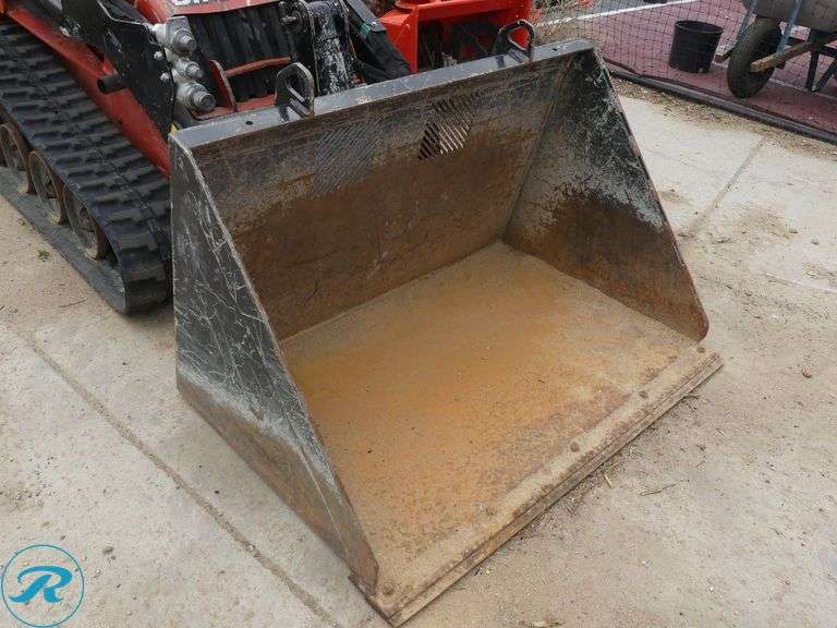 2018 Ditch Witch SK800 Mini Skid Steer Loader - Roller Auctions